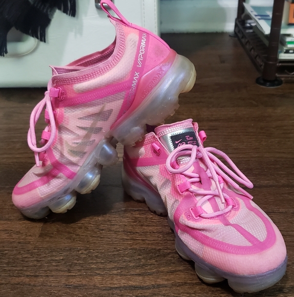 Nike | Shoes | Nike Air Vapormax 29 Womens Sneakers Size 65 Psychic ...